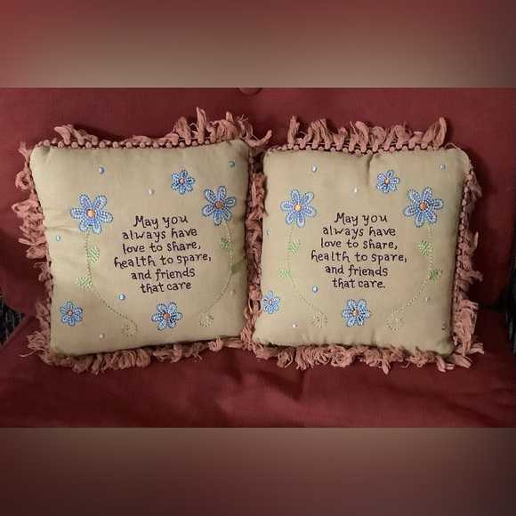 NATURAL LIFE | Accents | Nwt Natural Life Accent Pillows X10 Blue And ...
